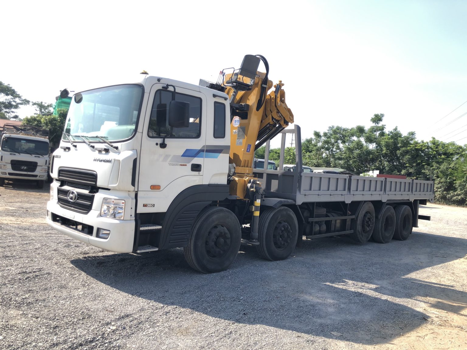 HYUNDAI HD360 GẮN CẨU XCMG SQ12ZK3Q